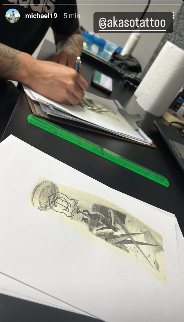 No Brasil, Michael presta homenagens ao Goiás e a Hailé Pinheiro ...